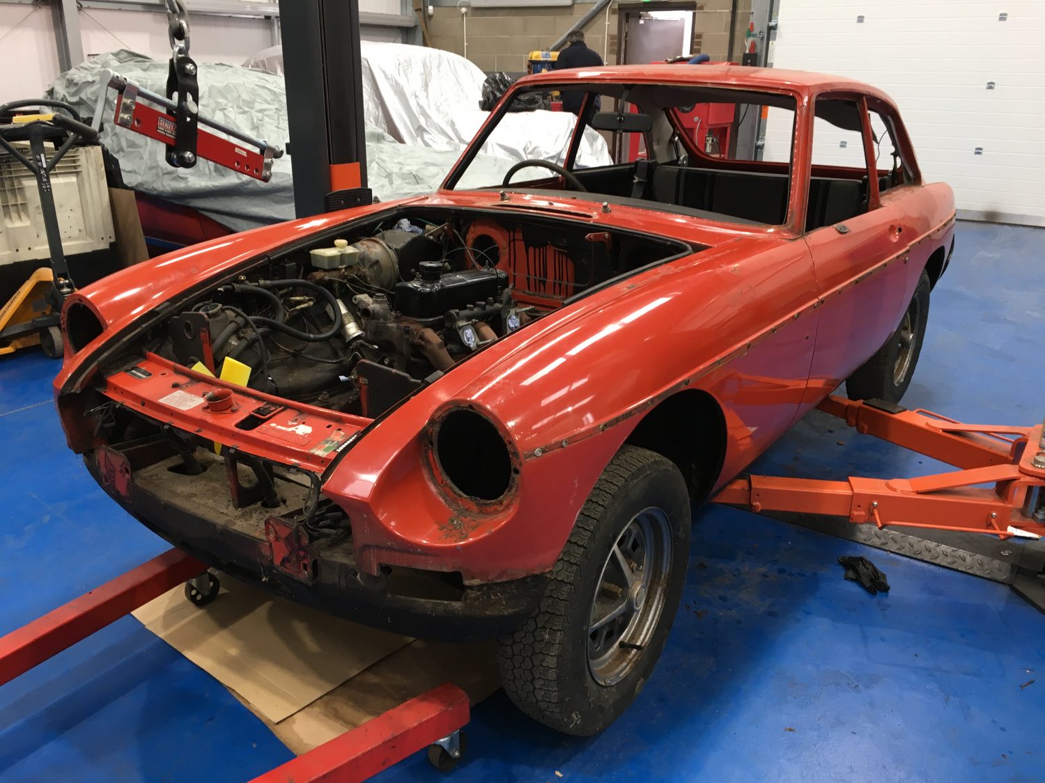 Stripping our 1977 MGBGT - Bridge Classic Cars