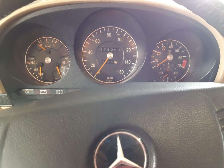 Aztec Gold Mercedes coming this way! - Bridge Classic Cars : Bridge ...