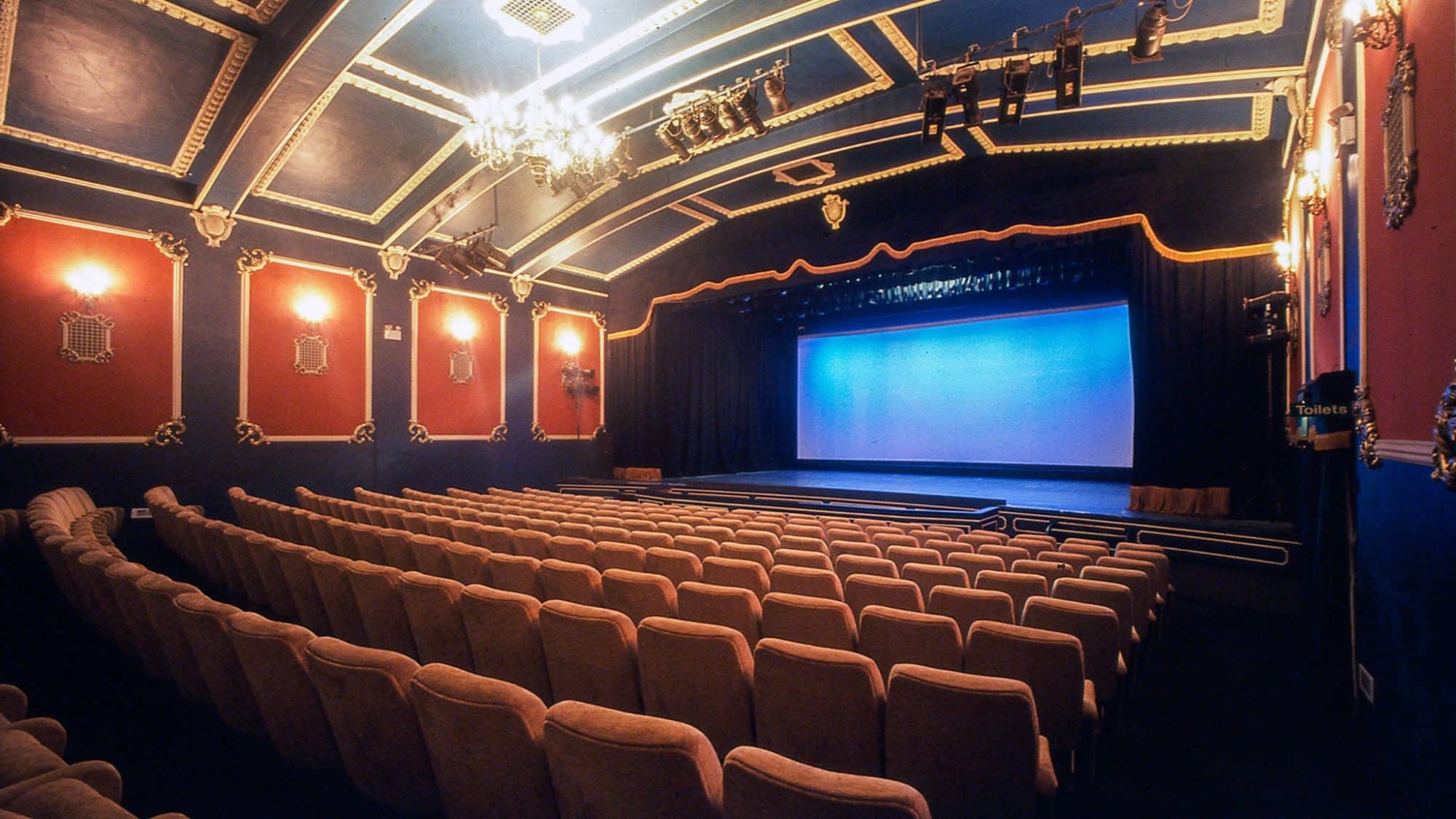 Bridge Classic Cars Movie Night At The Riverside Theatre - Bridge ...