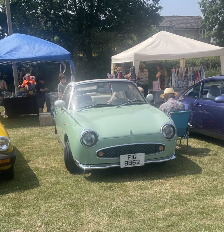 Holton Village Classic Car Show - Bridge Classic Cars