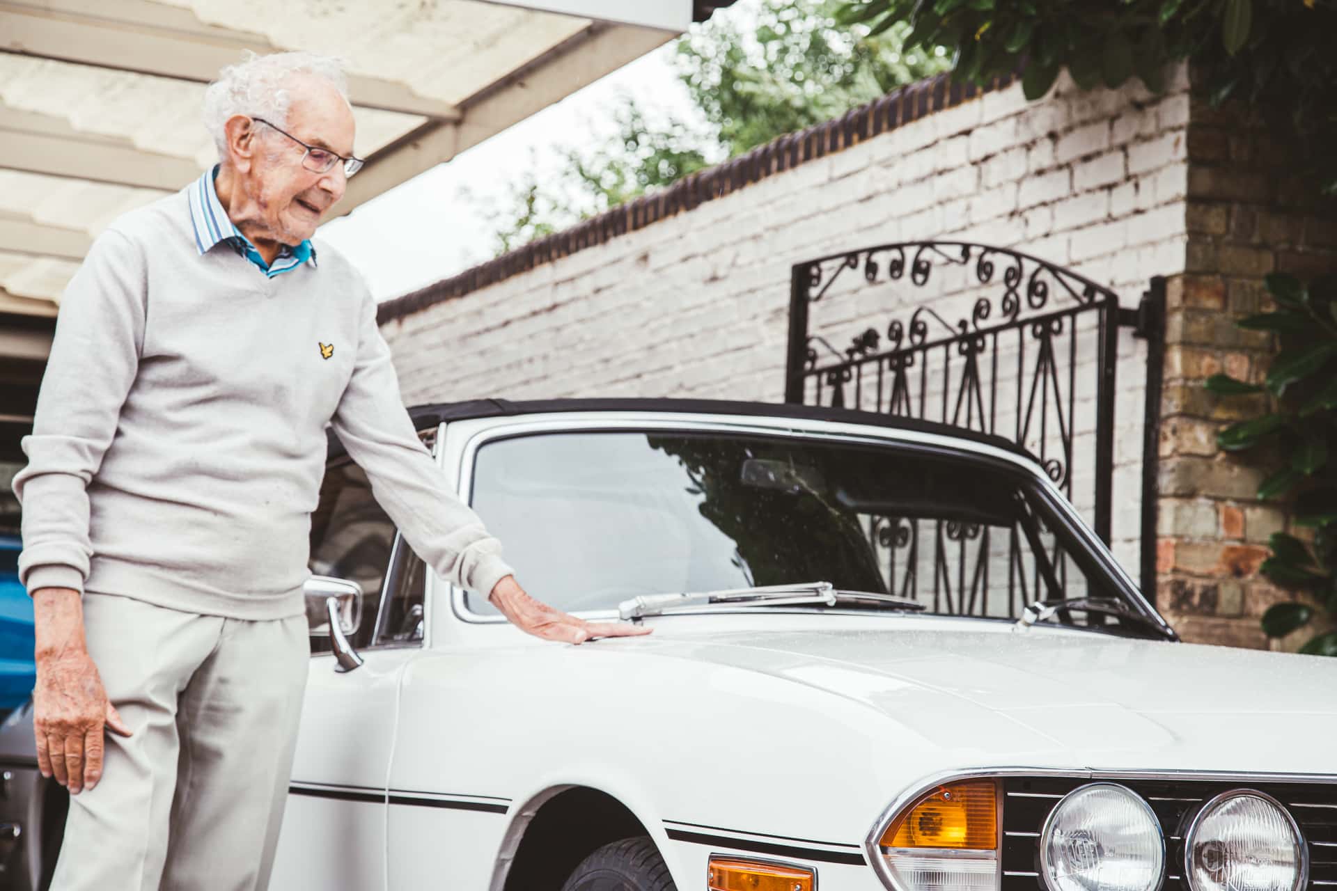 Delivering our 1972 Triumph Stag to its lucky new owner - Bridge ...