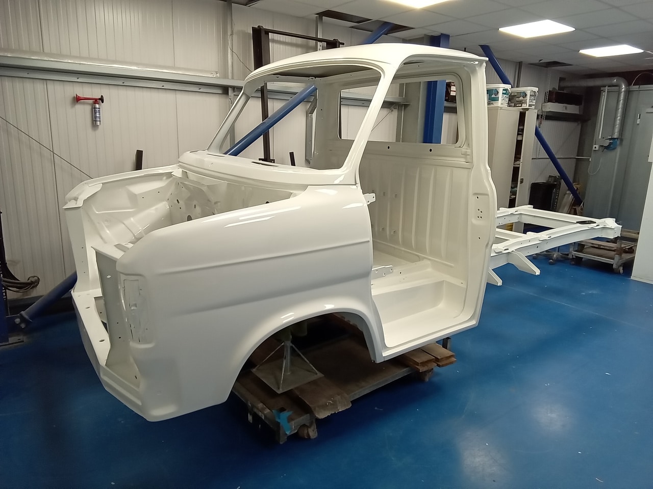 Ford Transit Mk2 Prime and Paint - Bridge Classic Cars