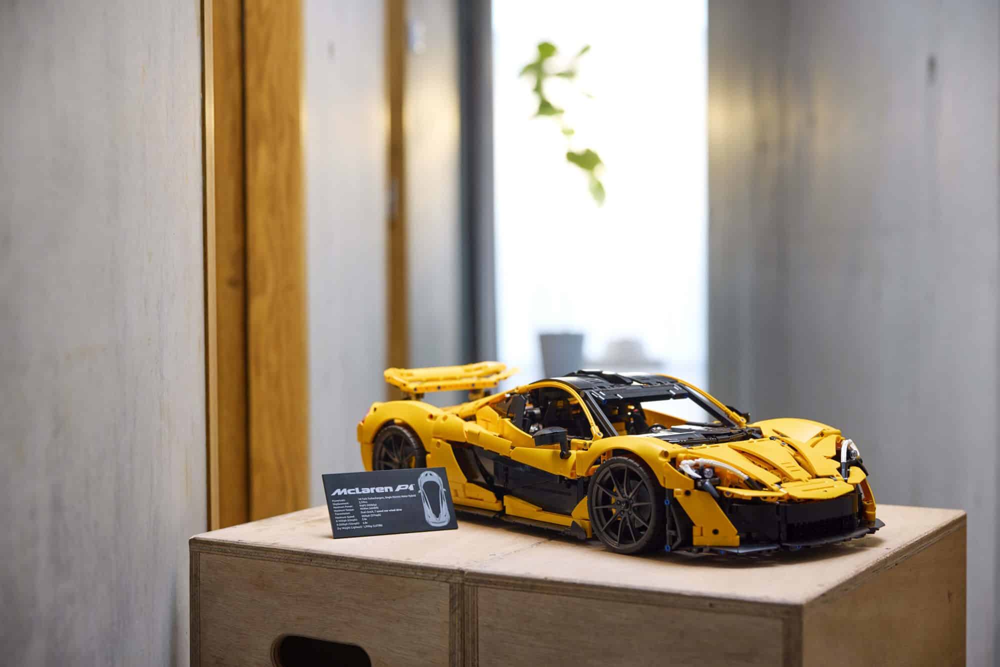 McLaren P1 Lego - Bridge Classic Cars