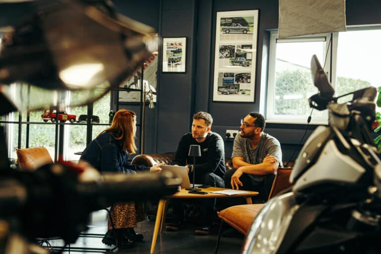 The Classic Lounge at Bridge Classic Cars - Bridge Classic Cars